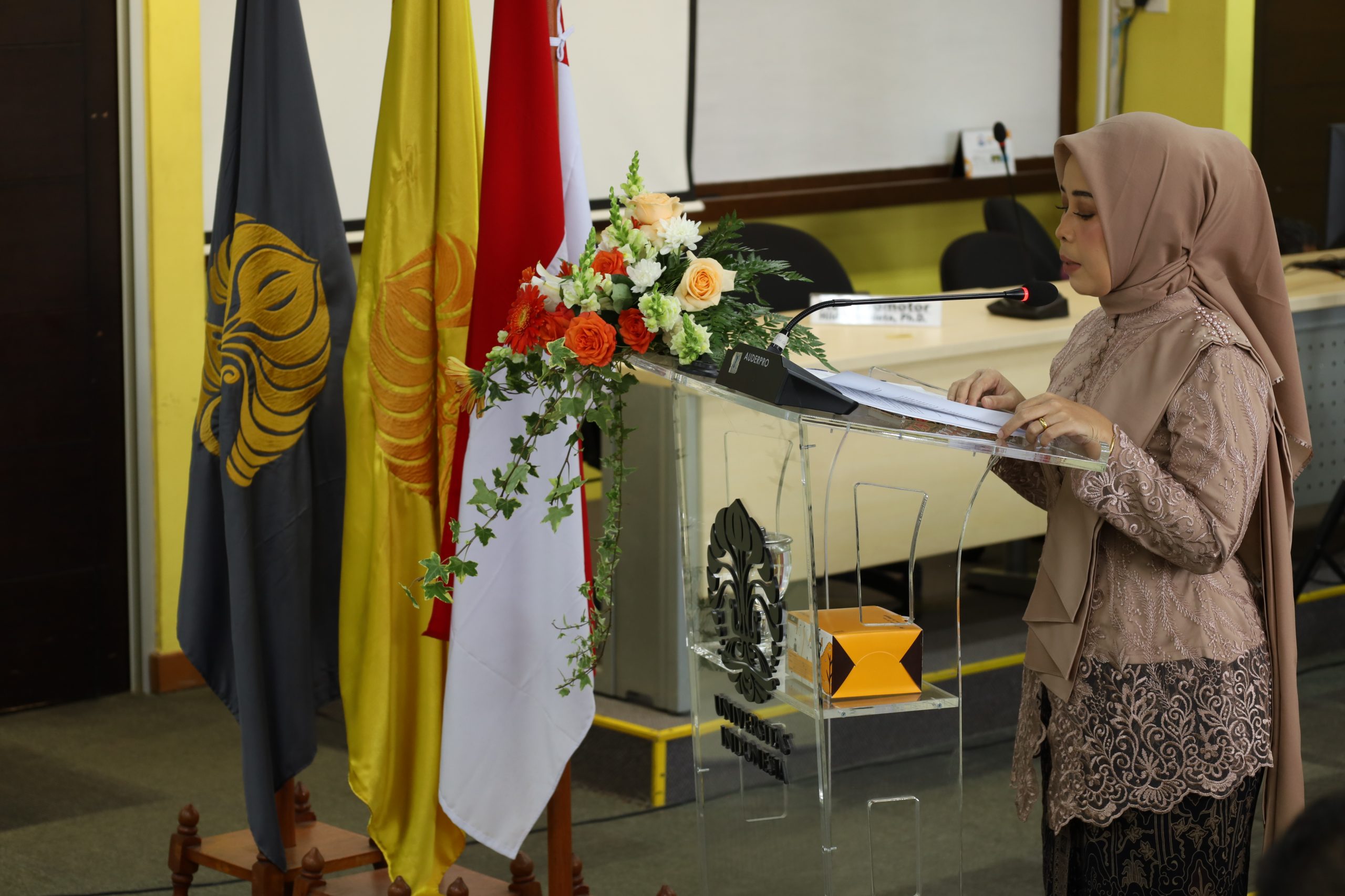 Promosi Doktor PPIA FEB UI, Sarlina Sari Uji Hubungan Islamic ...