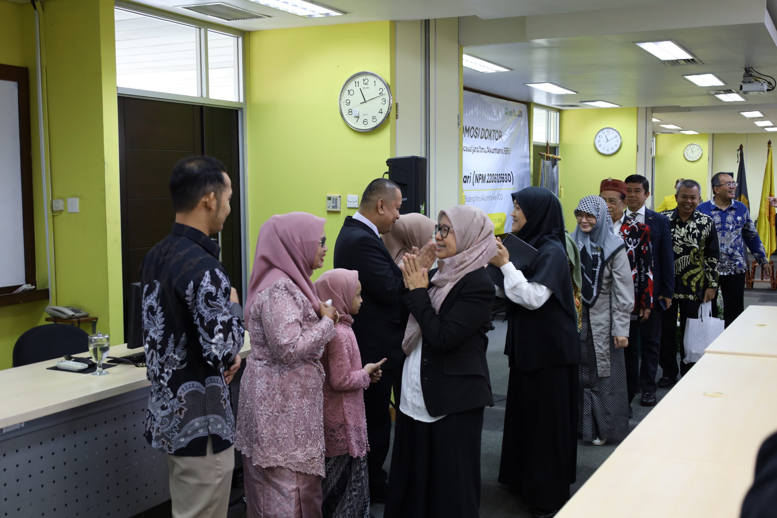 Promosi Doktor PPIA FEB UI, Sarlina Sari Uji Hubungan Islamic ...